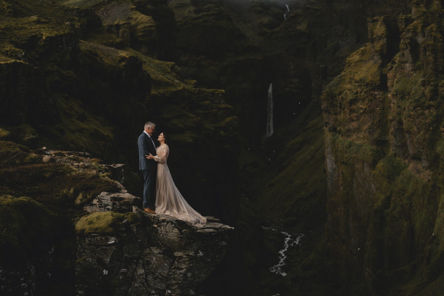 2021 Epic Location Gallery - International Wedding Photographer of the Year
